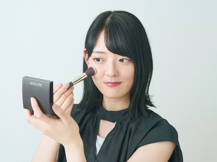 イヴ・サンローラン ラディアント タッチ シマー スティック 01 イヴ・サンローラン ラディアント タッチ シマー スティック 01