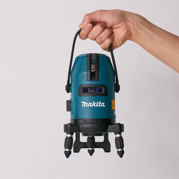 マキタ 充電式屋内・屋外兼用墨出し器 SK10GDをレビュー マキタ 充電式屋内・屋外兼用墨出し器 SK10GDをレビュー